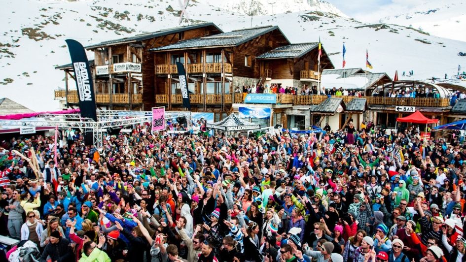The Best French Resorts for Apres Ski. Guide to Top 5 Apres Ski Resorts